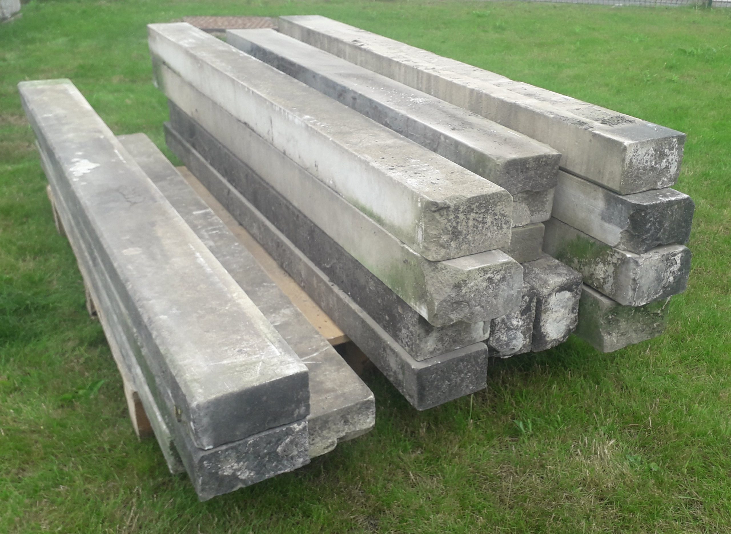 A Reclaimed Batch of White Marble / Granite Stone Pathway / Border ...