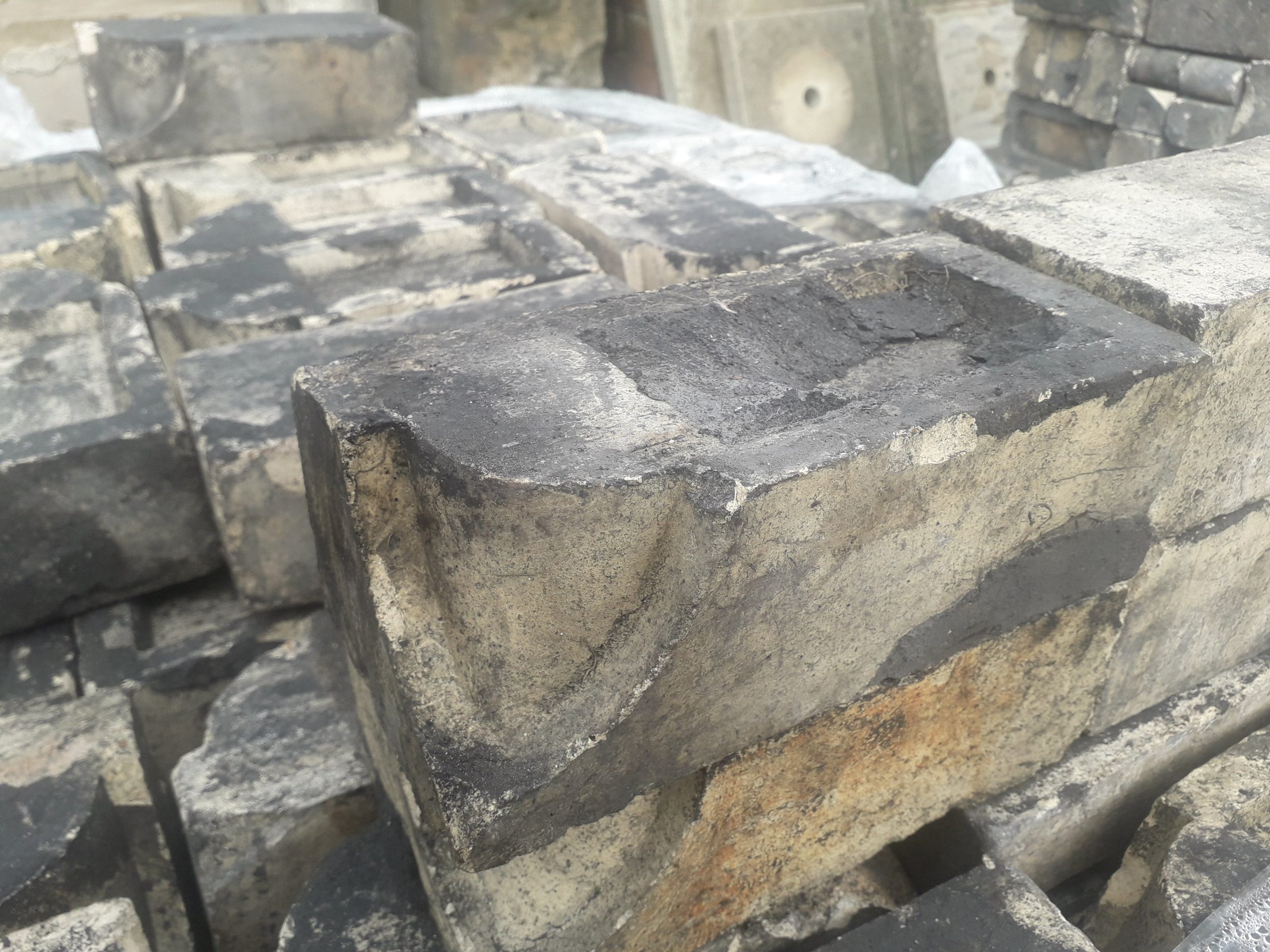 Reclaimed Buff Corbel / Plinth / Special / Decorative Bricks - Per ...