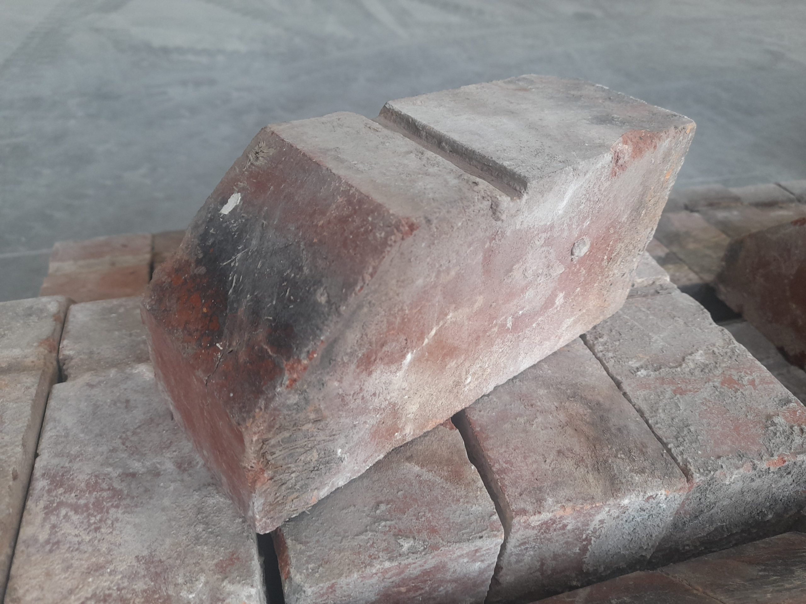 A Reclaimed Batch of 133 Ruabon Red Cant Header Decorative Bricks ...