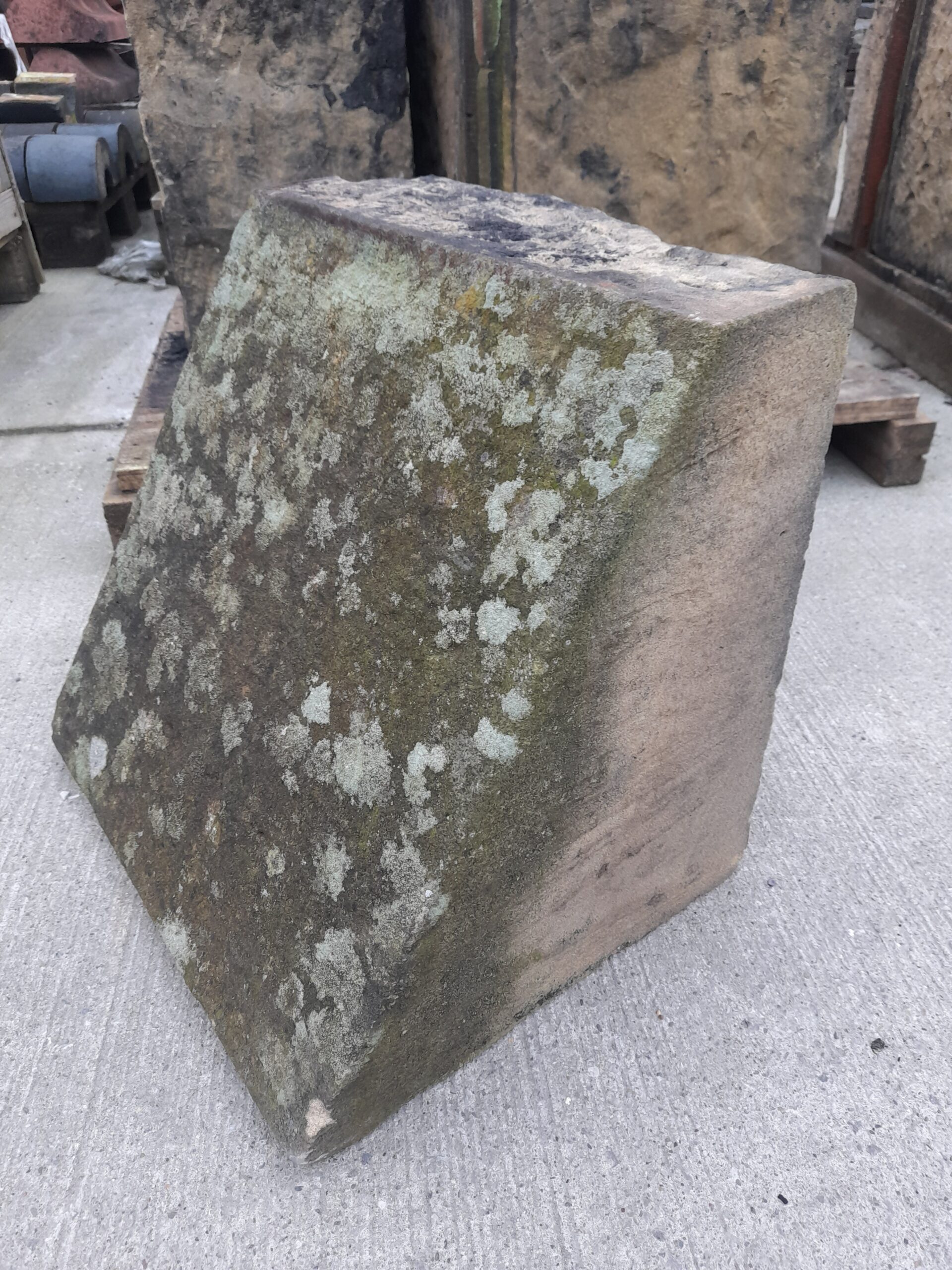 Set of 8 Reclaimed York Stone Buttress Angled Quoins - Roofing and ...
