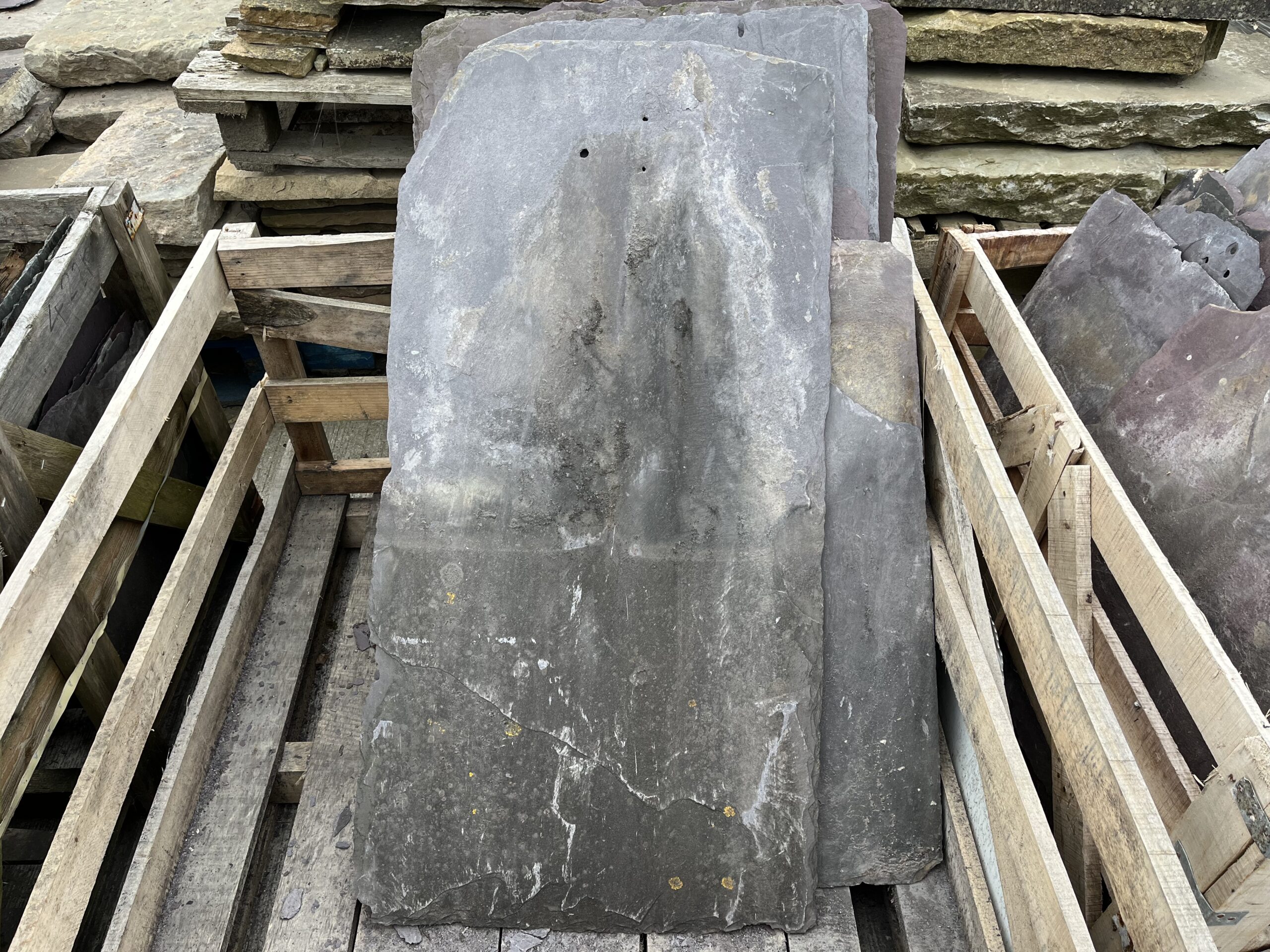 Reclaimed Welsh Penrhyn Purple Random Tonner Roof Slates P/Tonne ...