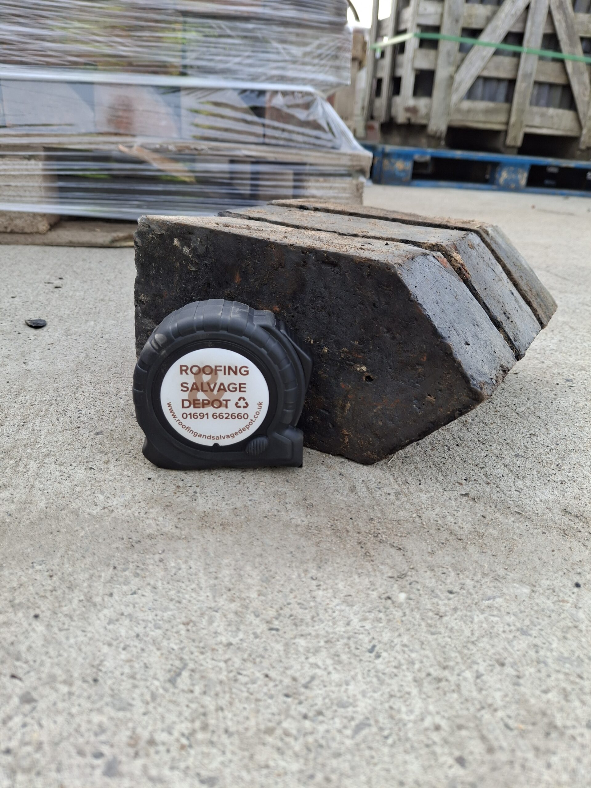 Reclaimed Batch Of 140 Staffordshire Blue Squint Bricks - Roofing and ...