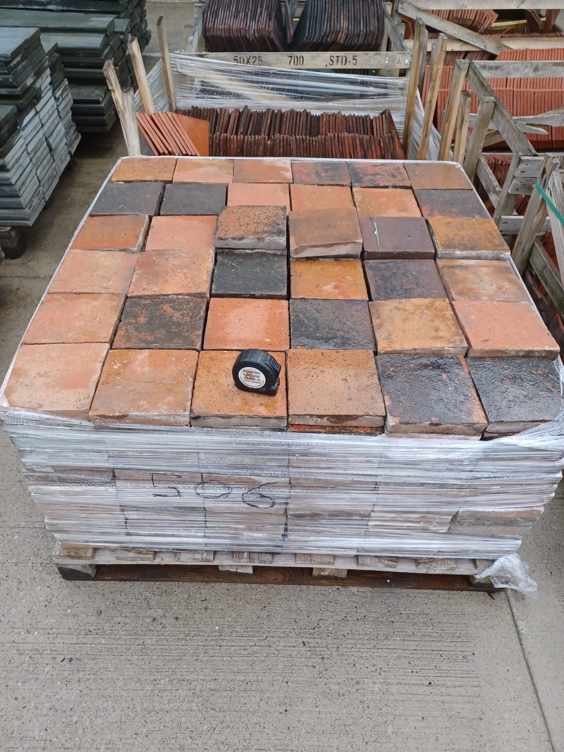 Reclaimed Batch Of 500 Handmade Brindle 7" x 7" Quarry Tiles - Roofing and Salvage Depot