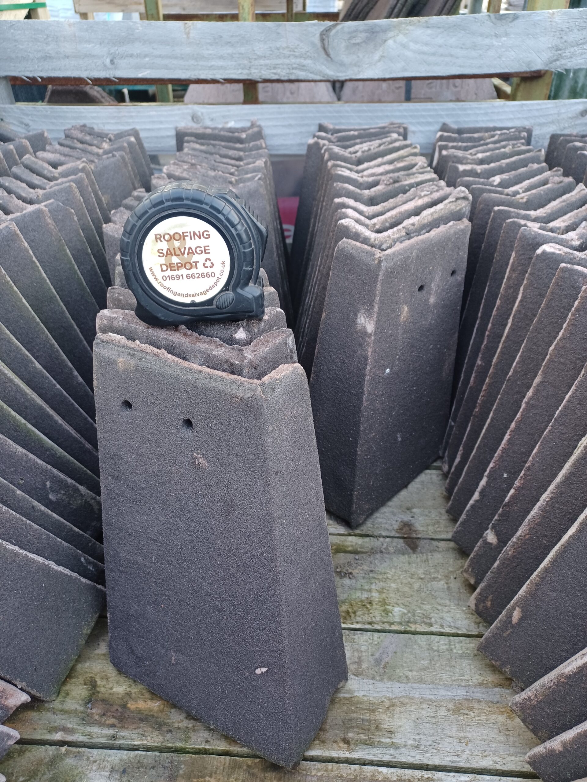 Batch 130 New Marley Concrete Antique Brown 90° External Angle Corner ...